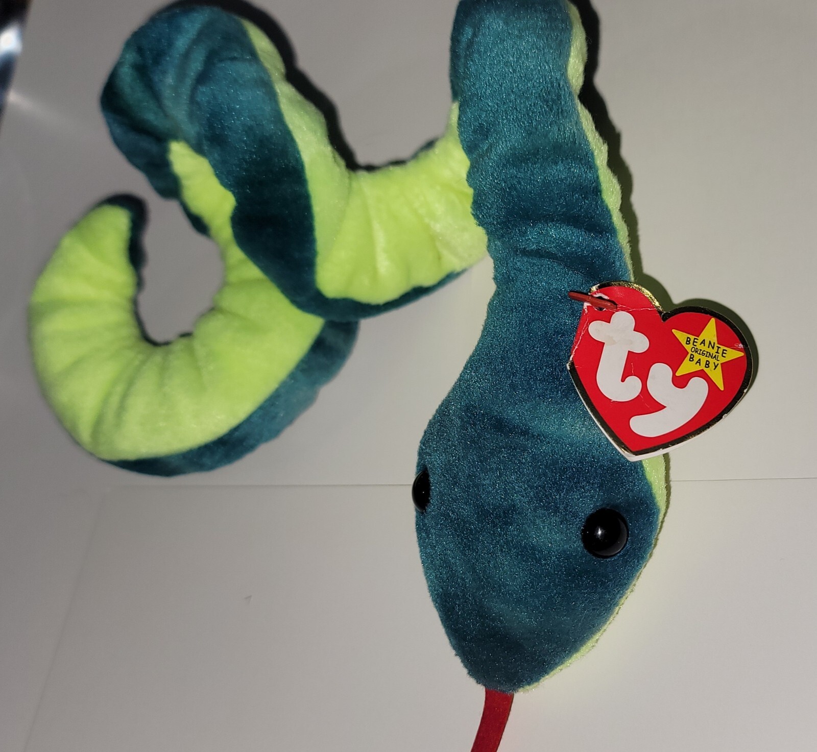 Ty Beanie Baby Hissy the Snake 1997 PVC Pellets *Rare Retired* Mint w ...