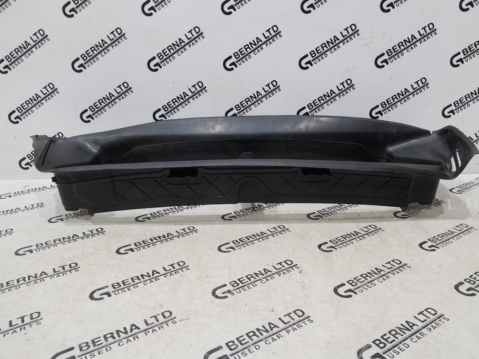 Original Volvo V40 2012-2019 Vordere Luft Leitblech Führung 31294094 | eBay