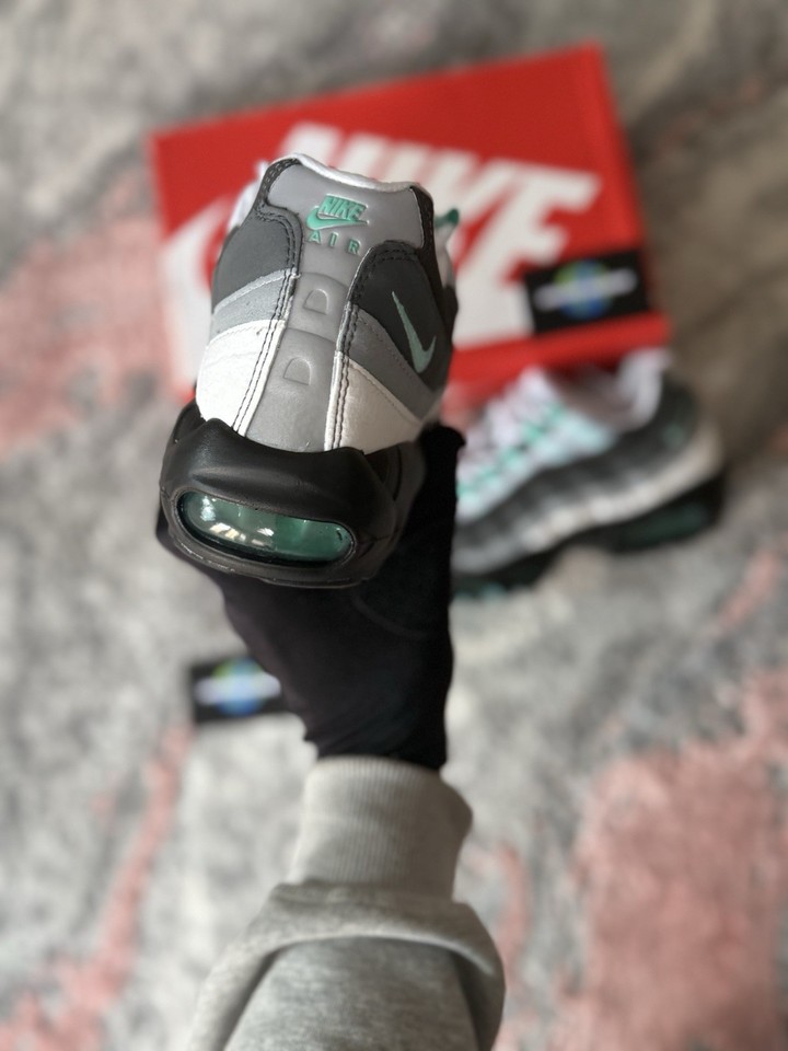 Nike Air Max 95s| Hyper Turquoise🩵|Size 8.5UK| Fast Delivery🚚 | eBay UK
