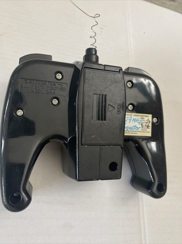 ORGANIC MECHANIX GEAR Head RC Insector Car w/ Remote NO BATTERY ...