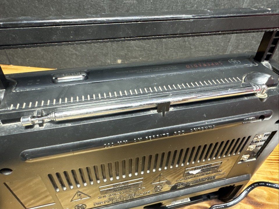 VTG General Electric Superadio Long Range AM FM GE Super Radio III 7 ...