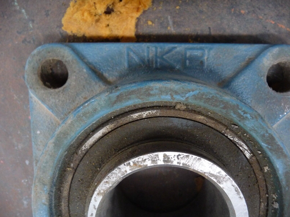 1 NEW NKB FS210 4 BOLT SQUARE FLANGE BEARING | eBay