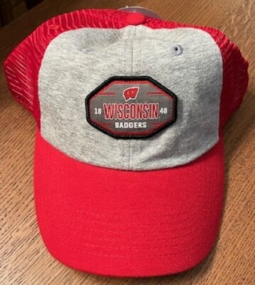 WISCONSIN BADGERS Snapback Trucker Hat - Captivating - Mesh back - New ...