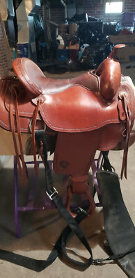 Hereford Textan Saddle-Used x 5 with saddle pad, stand and accessories ...