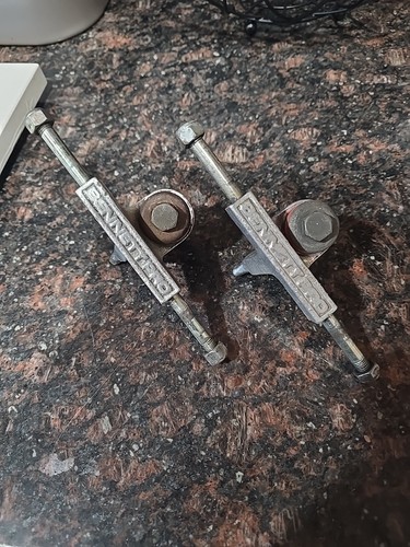 bennett pro vintage skateboard trucks Hangers Old Dogtown | eBay