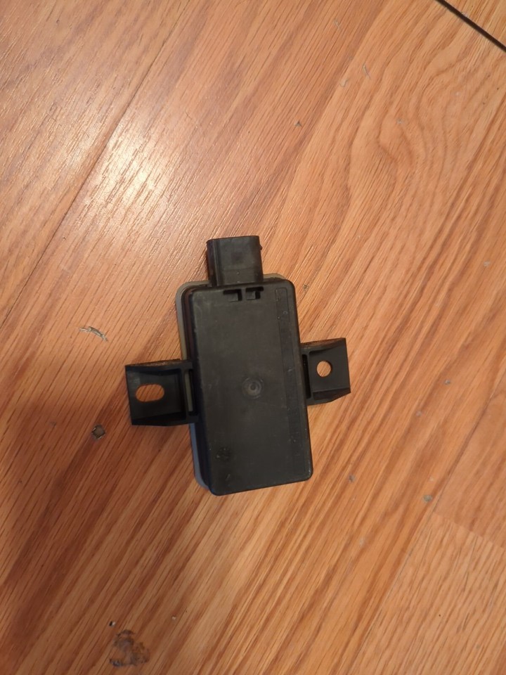 Genuine GM Tire Pressure Monitoring System (TPMS) Control Module ...