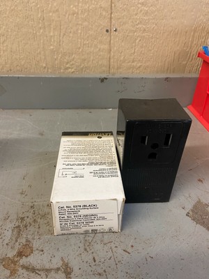 LEVITON BLACK RECEPTACLE #5378 (PREOWNED)(3-D-5) | eBay