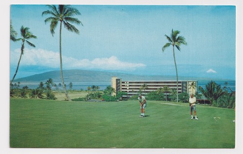 KAANAPALI BEACH HOTEL, KAANAPALI MAUI HAWAII BEACH RESORT, MEN ON GOLF ...