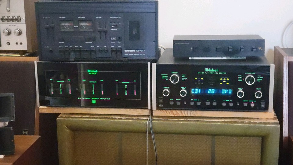 McIntosh MX132 A/V CONTROL CENTER PREAMPLIFIER WORKS W/ Remote Control ...