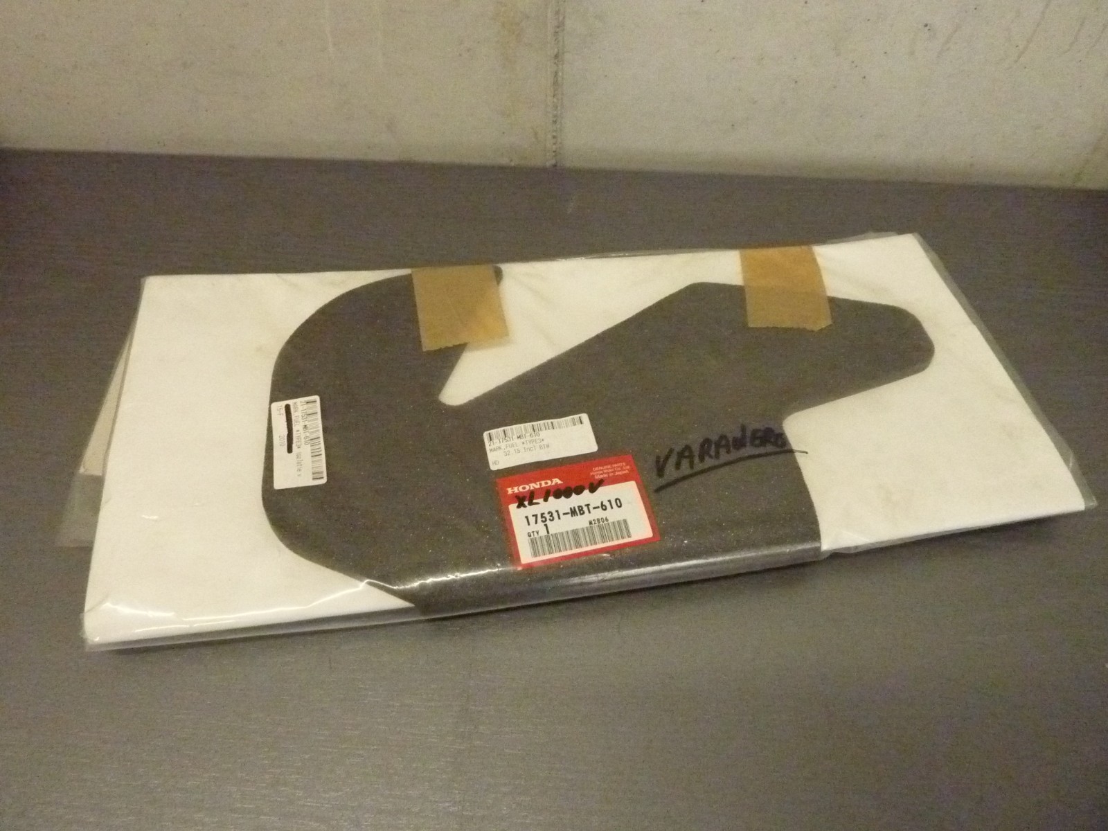 Honda XL1000V Varadero 1999-2010 NEW OEM Fuel Tank Seat 17531-MBT-610 ...