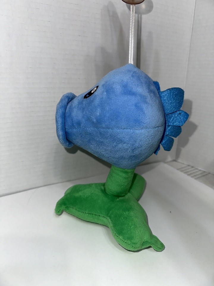 Plants VS Zombies Blue Snow Pea Shooter Plush 7” Window Cling | eBay