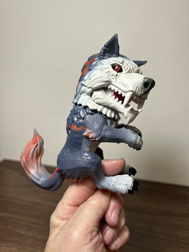Untamed Dire Wolf Fingerlings Midnight Black & Red Interactive Toy ...