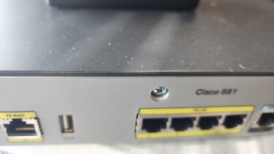 Cisco CISCO881-K9 881 Ethernet Security Router C881 with Power Adapter ...