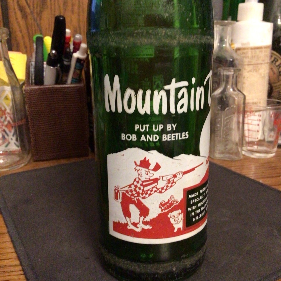 1964 Bob AND Beetles Mountain Dew 10 Oz ACL SODA BOTTLE HILLBILLY ...