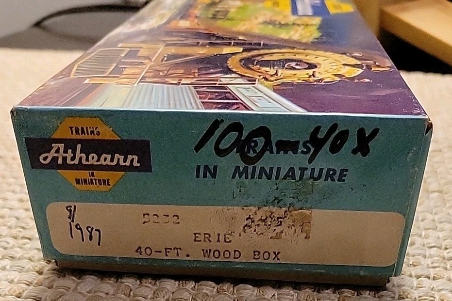 HO Athearn Blue Box 5232 40' Wood Sliding Door Box Car Erie Lakawanna ...