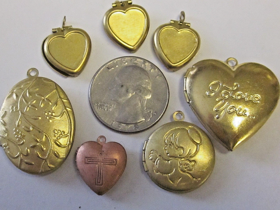 7 VTG MODERN PICTURE LOCKETS LOT HEARTS OVAL ROUND NOS PENDANTS CHARMS ...