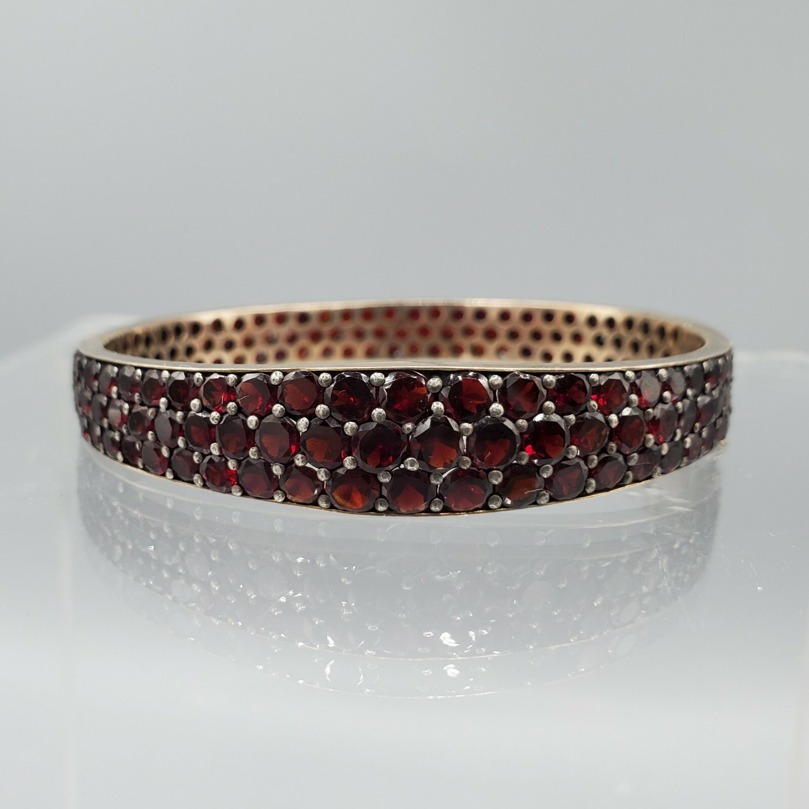 Estate Table Top Cut 3 Row Bohemian Garnet Hinge Bang… - Gem