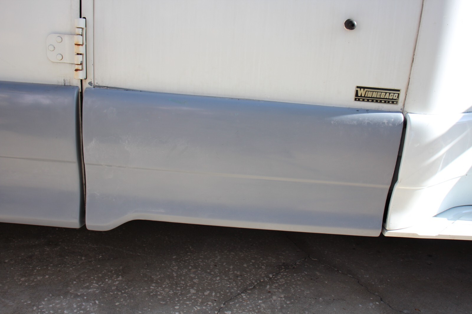 Winnebago Rialta passenger lower rocker panel 97 99 01 02 03 R3 | eBay