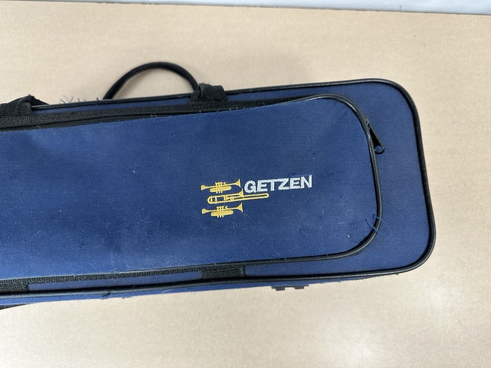 Getzen 400 Series Trumpet w/ Case and Getzen 7C & Bach Corp. 7C ...