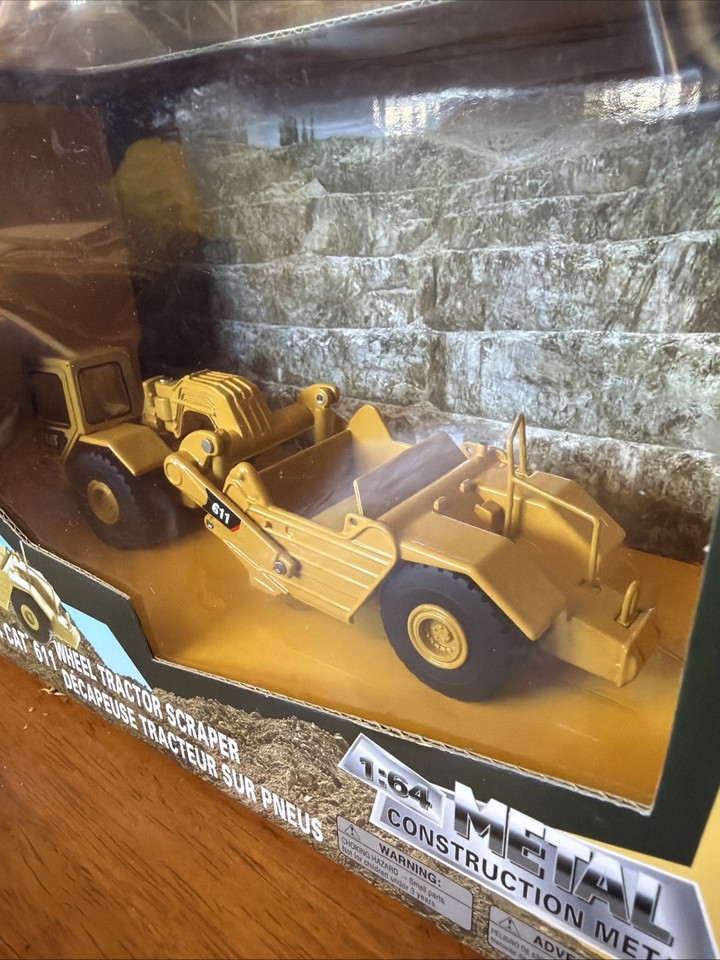 CAT 611 Wheel Tractor Scraper 1:64 Scale Diecast…Free Post | eBay Australia