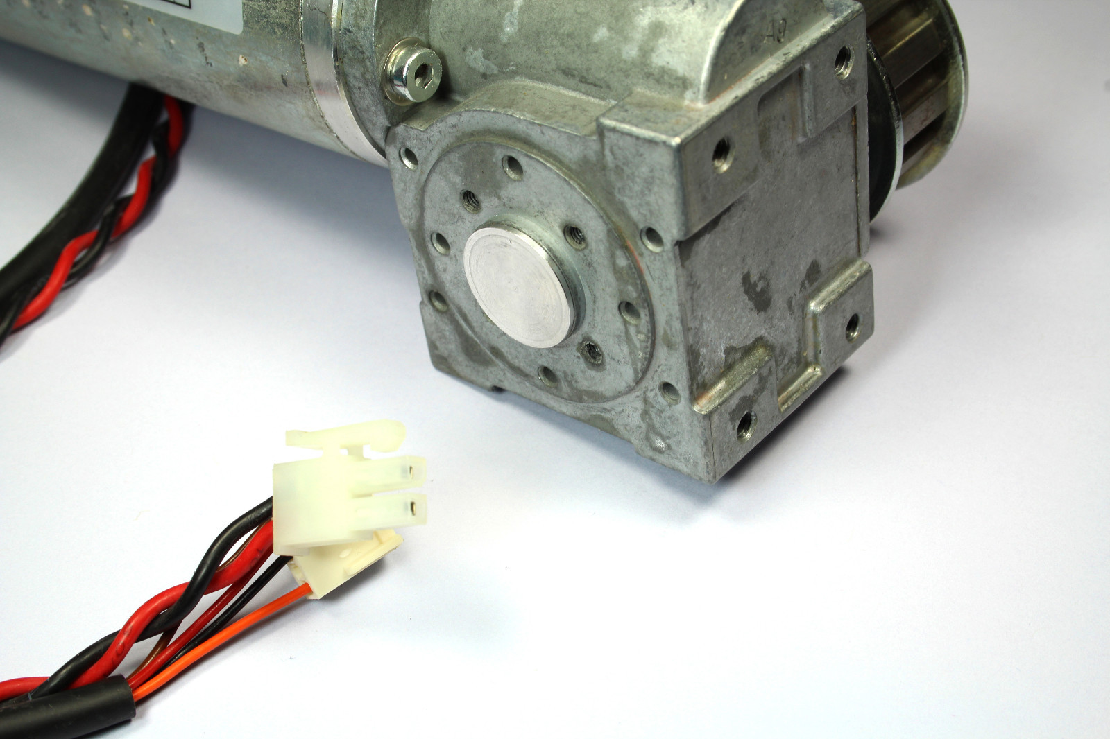 Right Angle KAG Gear Head Motor Type 3-24 VDC, 540RPM w/ Encoder ...
