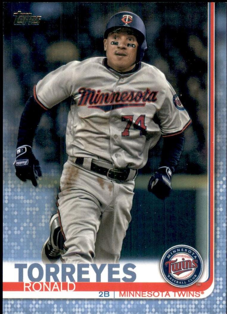 2019 Topps - Ronald Torreyes #537 Father's Day Blue /50 for sale online ...