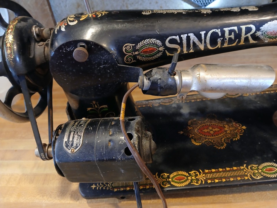 RARE ANTIQUE 1923 Singer 66 Red Eye Sewing Machine G9762363 Electric ...