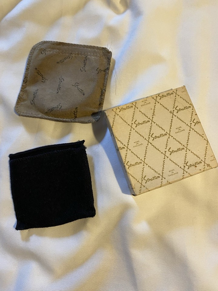 6 x Vintage compact mirrors & powder compacts 5 are Stratton 1 unmarked ...