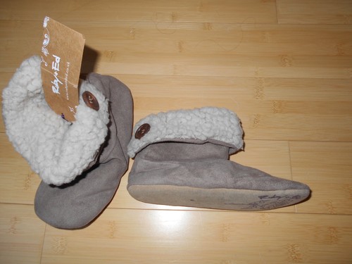 BNWT Ruby + Ed Faux Sheepskin Bootie Slippers With Button Detail - M ...