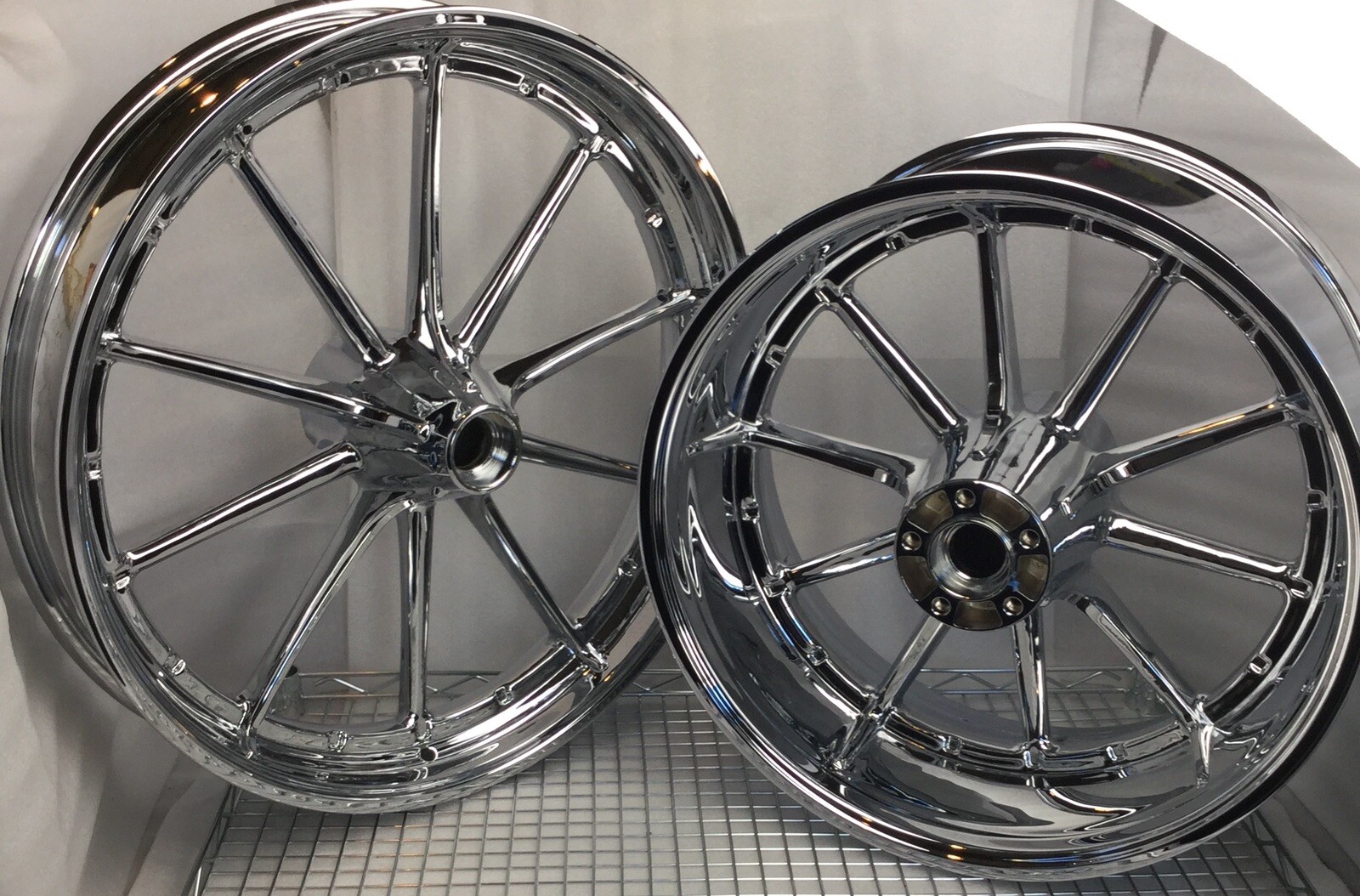 Harley Breakout Softail Wheels SET 2013 -24 Custom Chopper RIMS CHROME ...