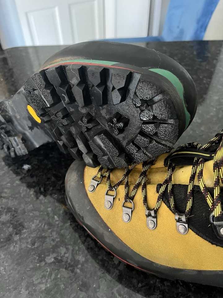 47 Sportiva Nepal Evo GTX B3 Mountaineering Boots Worn Once In Fine ...