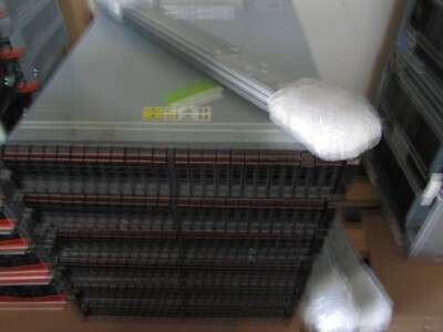 2076-224 - IBM Storwize V7000 expansion enclosure+ 24x 00Y2684 85Y6274 ...
