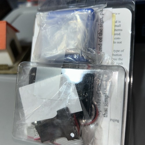 Ho Scale Light Works USA Animated Neon Sign 44-2352 | eBay