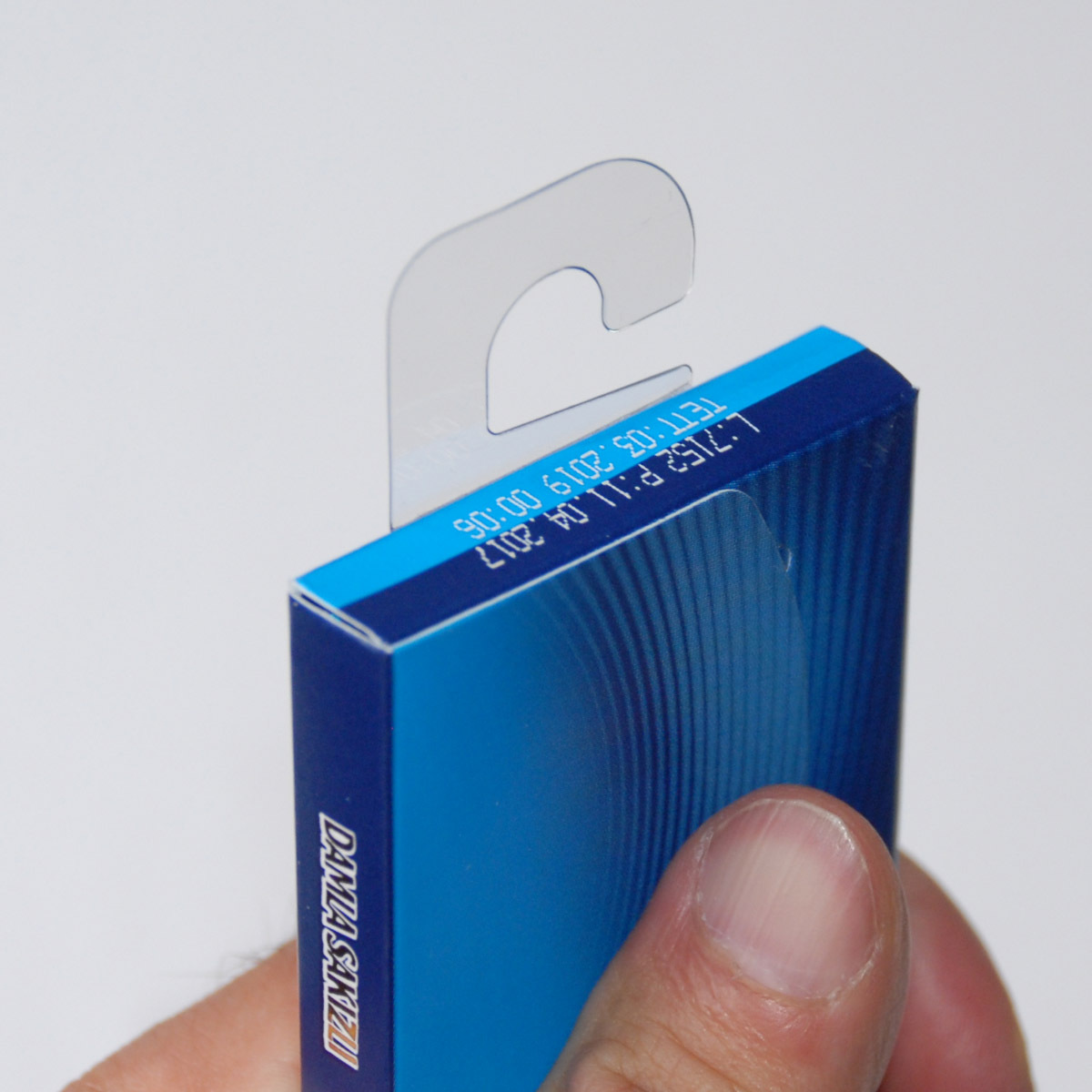 Hang Tabs Self Adhesive Clear Sticky Plastic Hanger 4x2,8 cm 5000 tabs ...