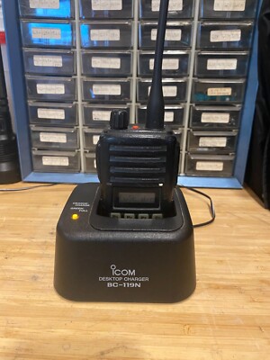 ICOM IC-F60 TRANSCEIVER RADIO W/ BATTERY AND CHARGER | eBay