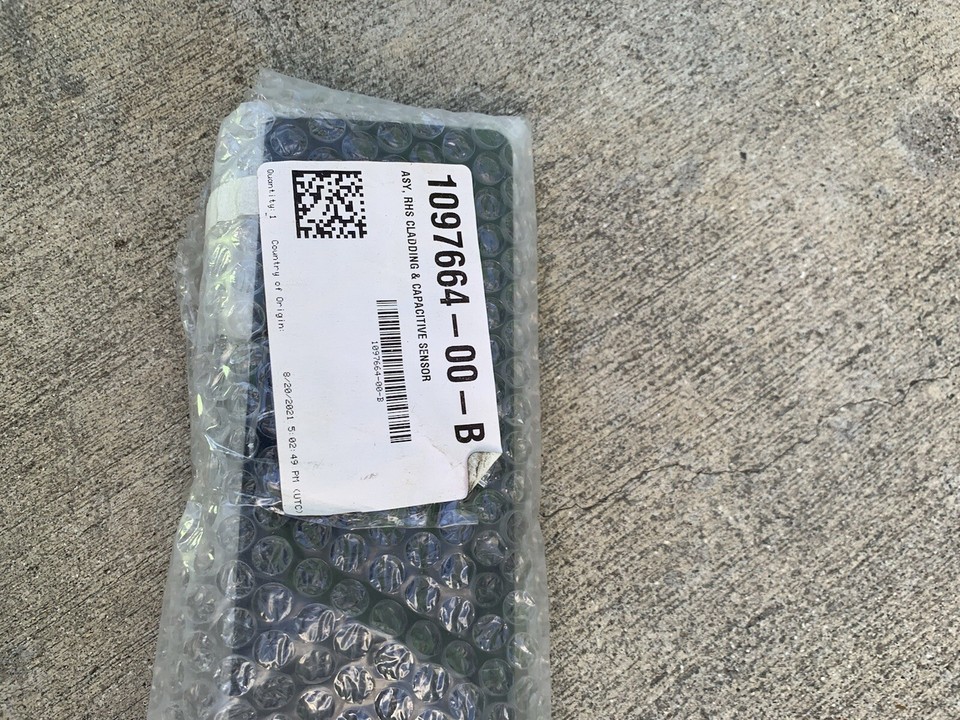 NEW OEM TESLA MODEL S CAP SENSOR RHS TRIM RIGHT 2012-2016 1097664-00-B ...