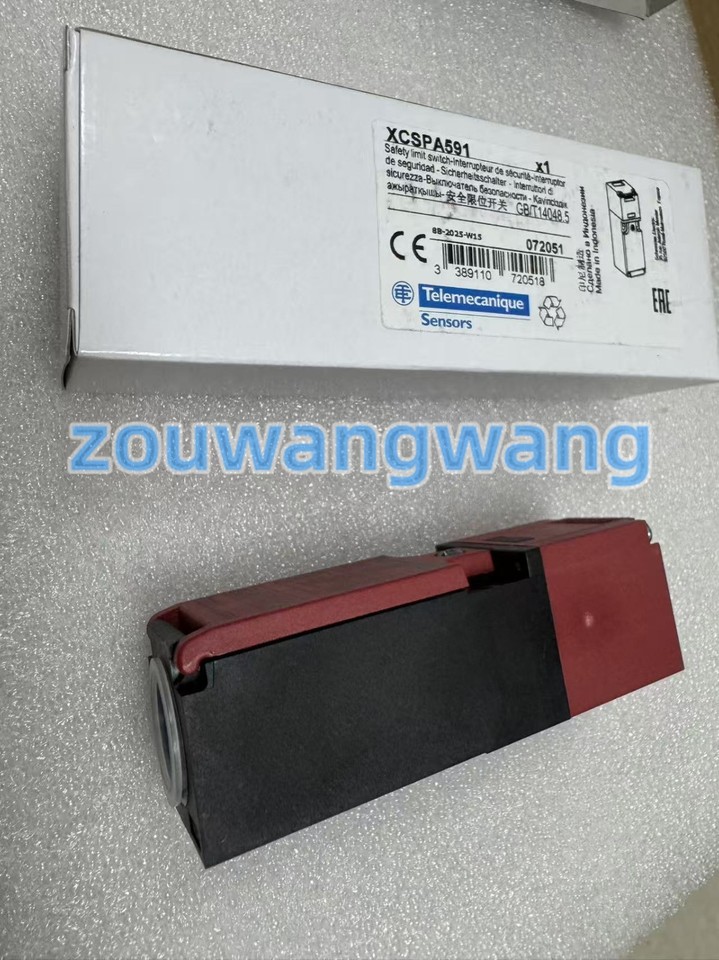 XCSPA591 New Telemecanique Limit Switch with Box Free Shipping XCSPA591 ...