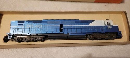 HO Scale Athearn EMD DD40 Diesel Locomotive In Box | eBay