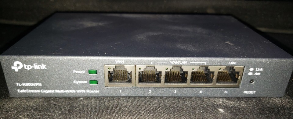 tp-link TL-R600VPN SafeStream GIGABIT MULTI-WAN VPN ROUTER w/ POWER ...