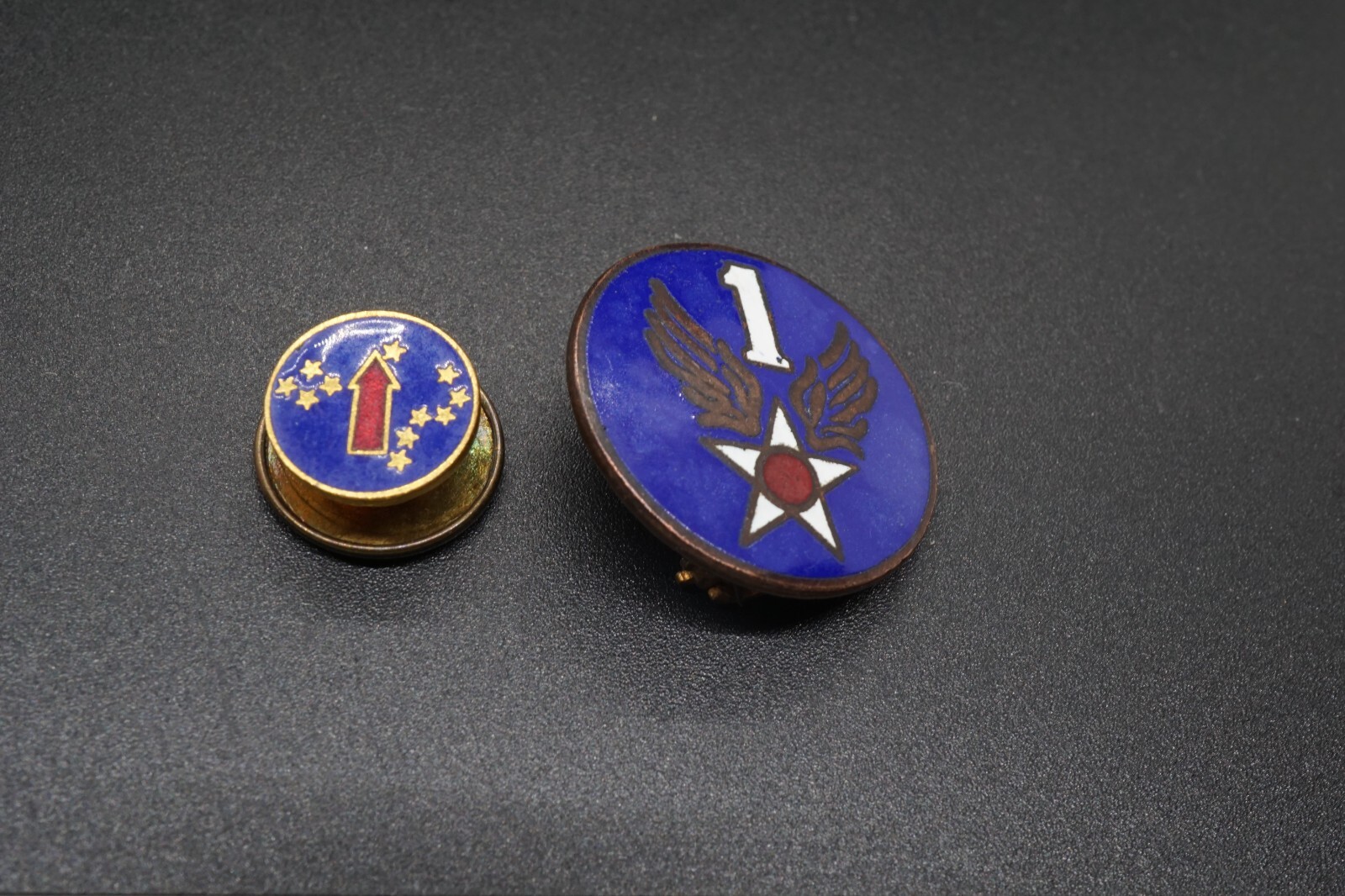 WWII 1st & Pacific Army Air Forces DI Unit Crest Pins Lot Of 2 | eBay