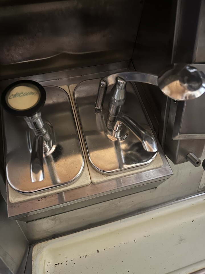 Rare Taylor 415-27 Ice Cream Soft Serve Milkshake Machine Countertop ...