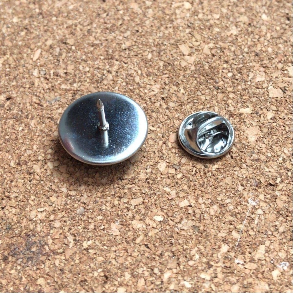 Shipped immediately! Clock face retro lapel pin pin badge | eBay