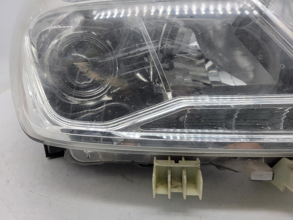 2017-2020 NISSAN ARMADA Right Headlamp OEM | eBay