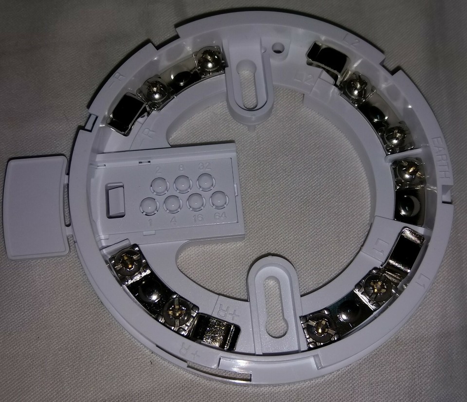 APOLLO XP95 55000-885APO OPTICAL SMOKE DETECTOR w/45681-210APO Base | eBay