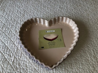 NEW-LE CREUSET MAUVE PINK FLUTED HEART TART DISH | eBay