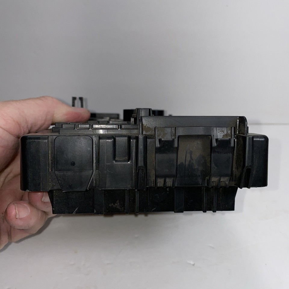 08-09 CHEVY EXPRESS VAN 1500 2500 3500 ENGINE FUSE BOX GAS 25888289/ ...