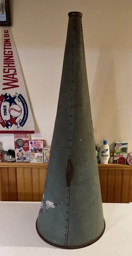 Large 1920s Announcer Cheerleader Megaphone Lowe & Campbell Athletic ...
