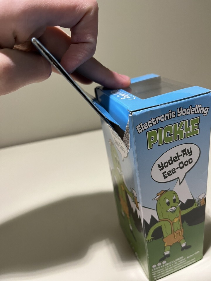 Archie McPhee 11761 Accoutrements Yodelling Pickle Multi-colored 8 ...