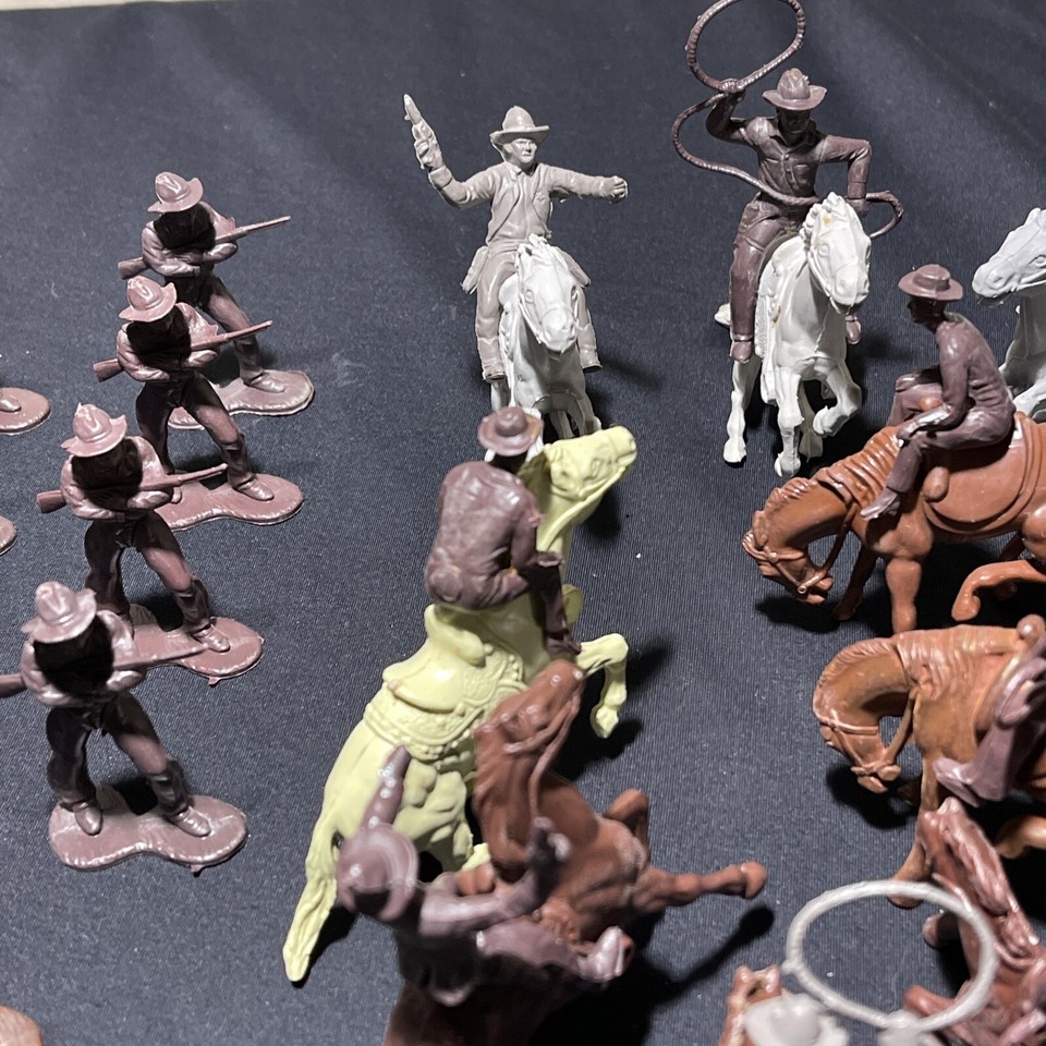 Marx original 1950's 54mm set of 30 Cowboy's different poses 14 W ...