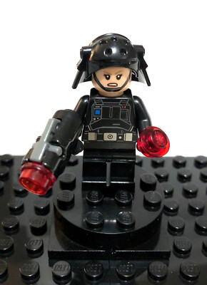 LEGO Star Wars Solo IMPERIAL EMIGRATION OFFICER / ZUZANU LATT - sw0912 ...